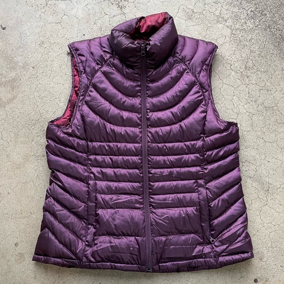 Bernardo | Jackets & Coats | Bernardo Goose Down Packable Puffer Vest ...